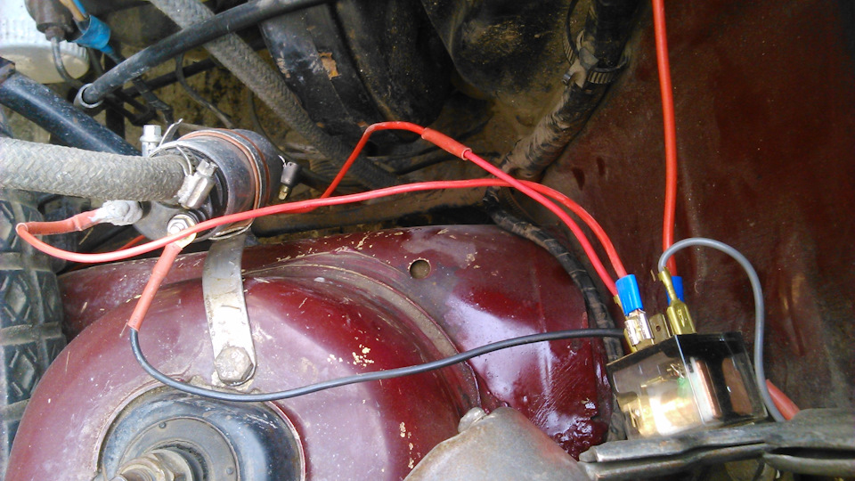 Электрический бензонасос на двигатель 143 E. — Volvo 340, 1,4 л, 1984 ...