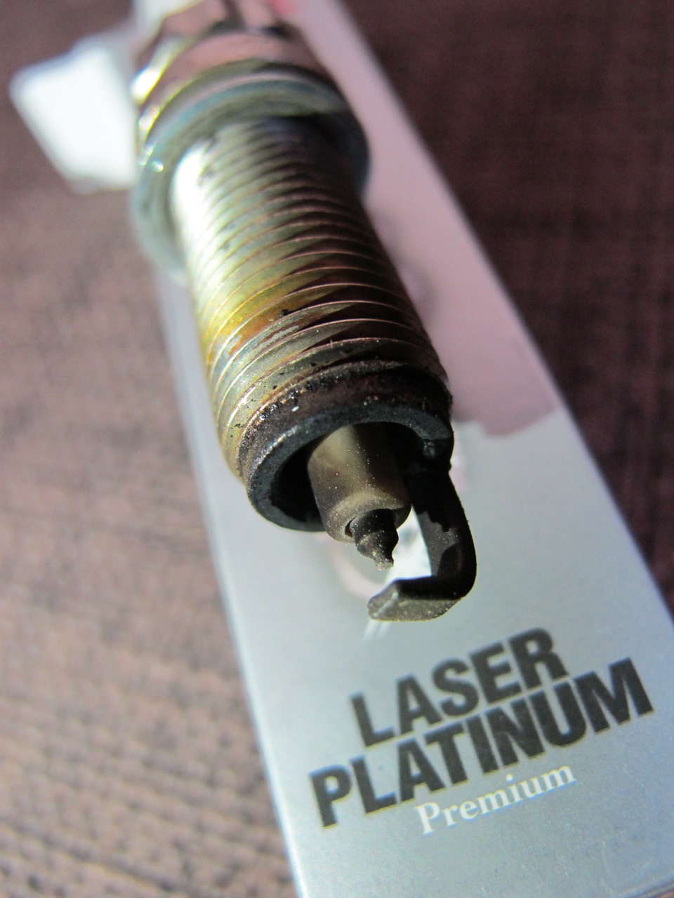 Замена свечей. Свечи зажигания для EP6. NGK 90223 5843. — Citroen C4 ...