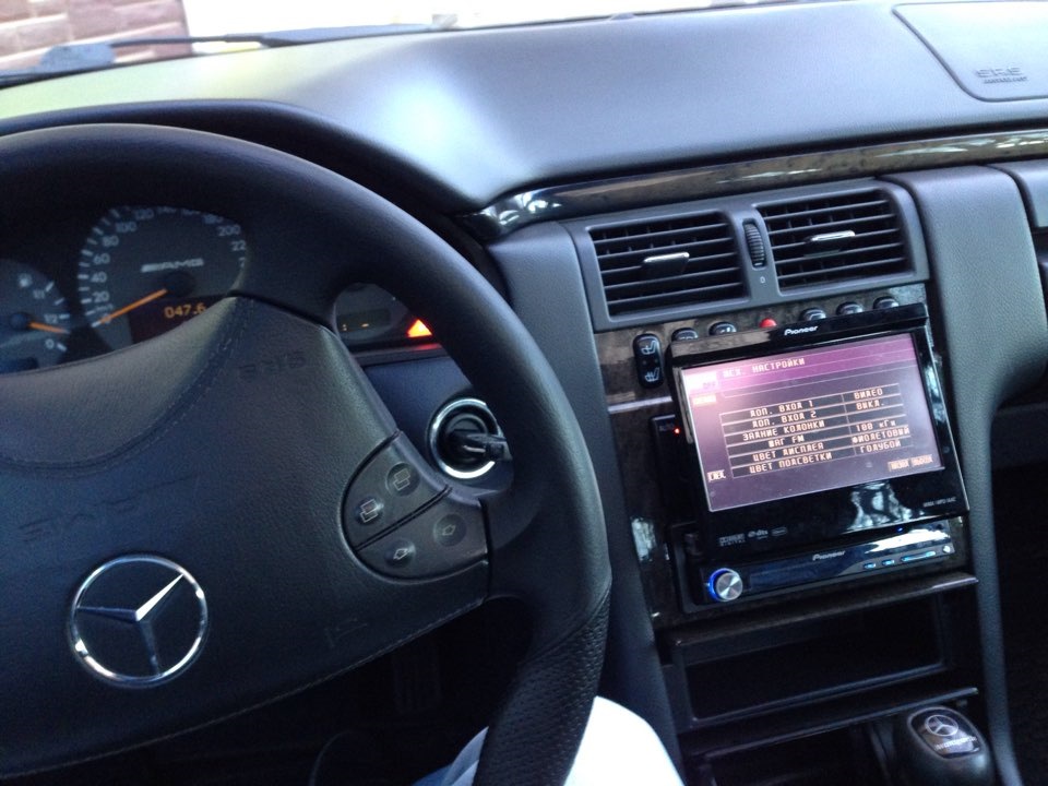 Купил мафон пионер — Mercedes-Benz E 55 AMG (W210), 2000 года ...