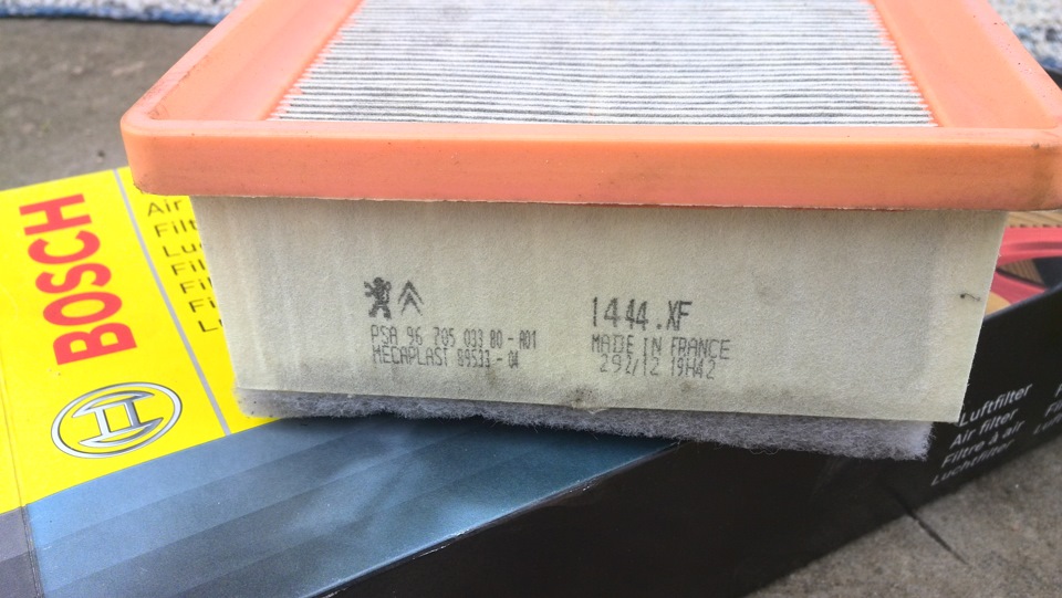 Оригинальный воздушный фильтр — Citroen C5 (2G), 2,2 л, 2010 года ...
