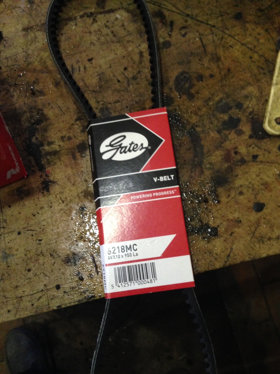 6218MC Неармированные клиновые ремни с формованным зубом GATES ...