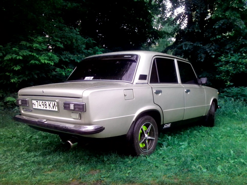 на природе… — Lada 21011, 1,5 л, 1975 года | просто так | DRIVE2