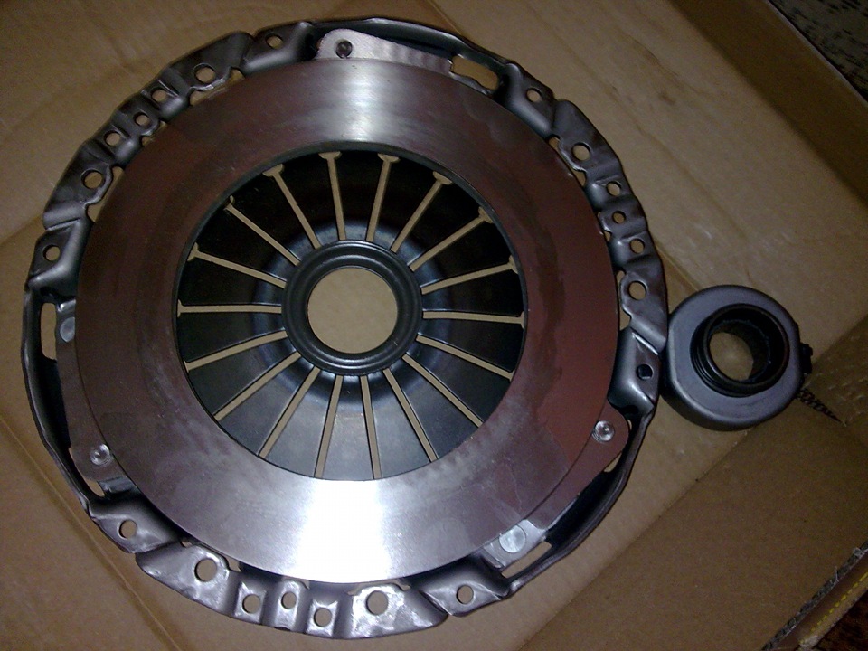 Двухмассовый маховик на одномассовый — Peugeot 406, 2 л, 1999 года ...