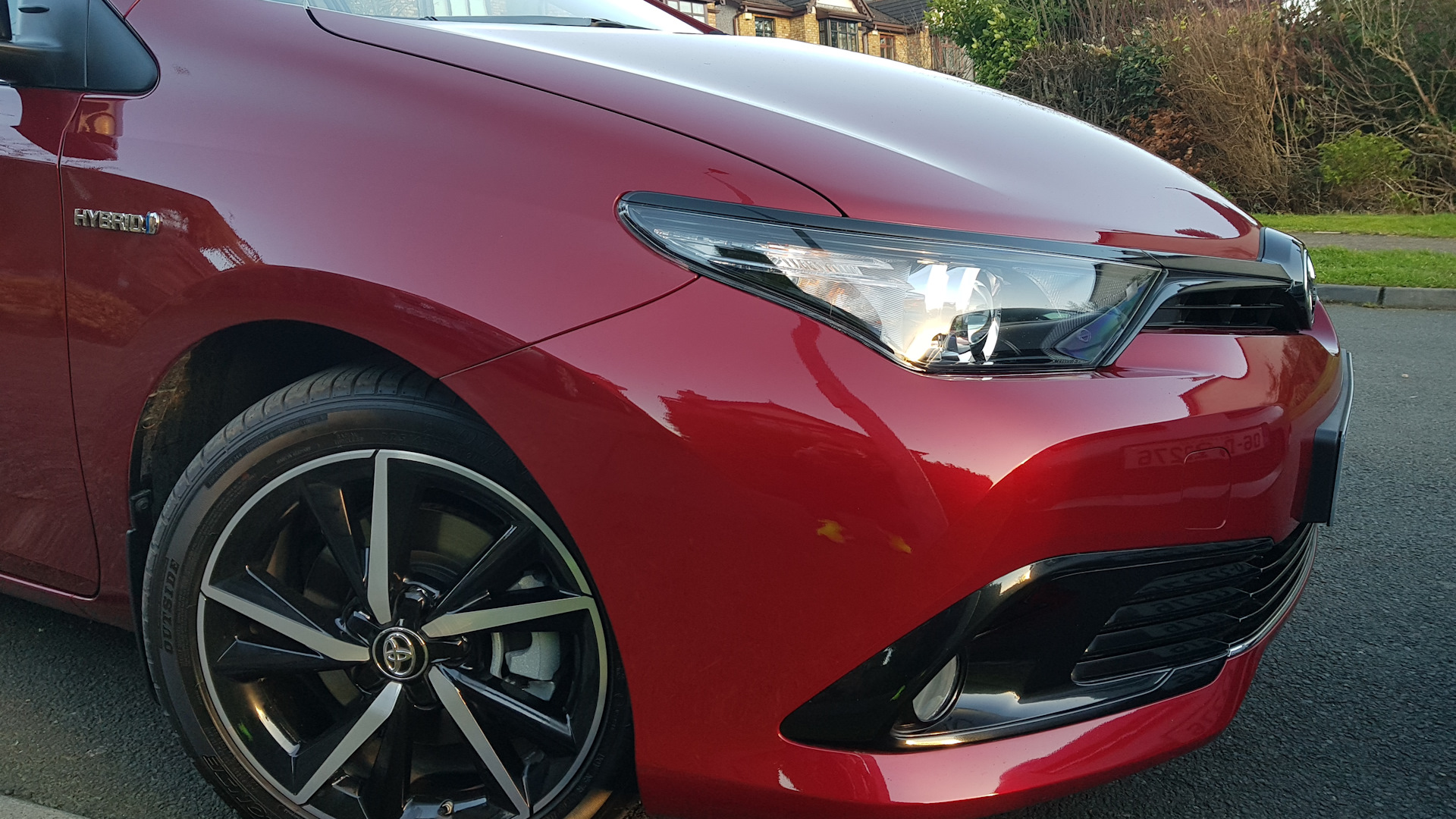 Toyota Auris (2G) 1.8 гибридный 2018 | Tokio Red на DRIVE2