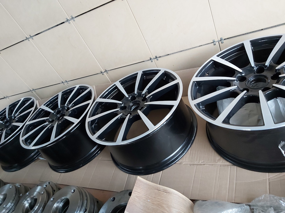Шины летние Sailun 275/45 R20, кованые диски Porsche 9,5Jx20 ET55 5x130 ...
