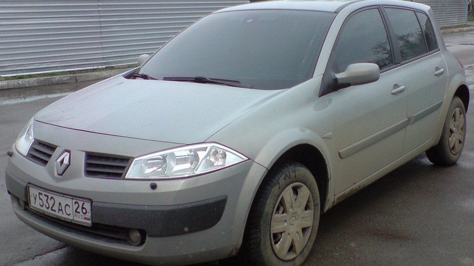 Renault Megane II 1.6 бензиновый 2005 | серо - бежевый металлик на DRIVE2
