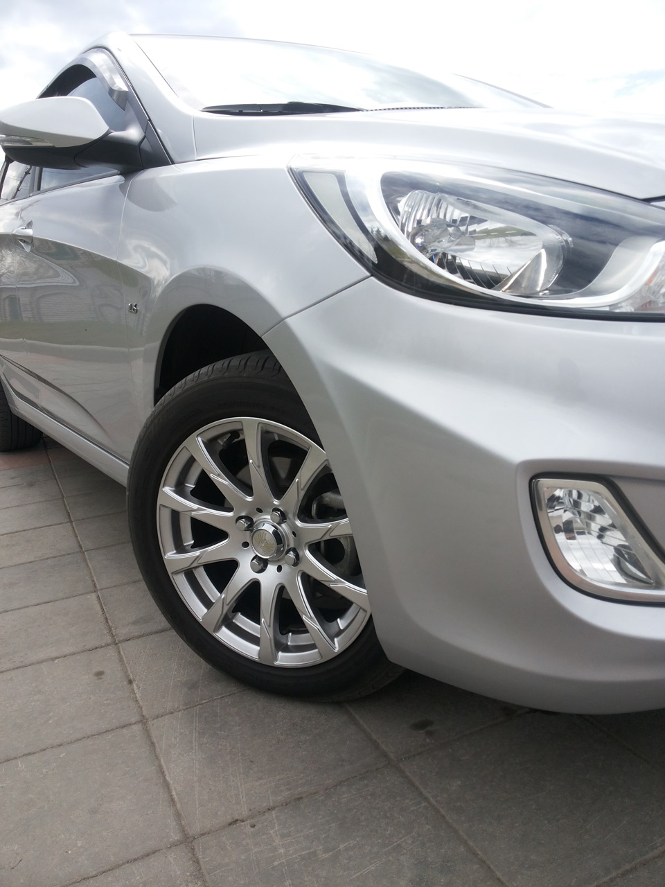 Новые тапки на лето) — Hyundai Accent (4G), 1,6 л, 2013 года | колёсные ...