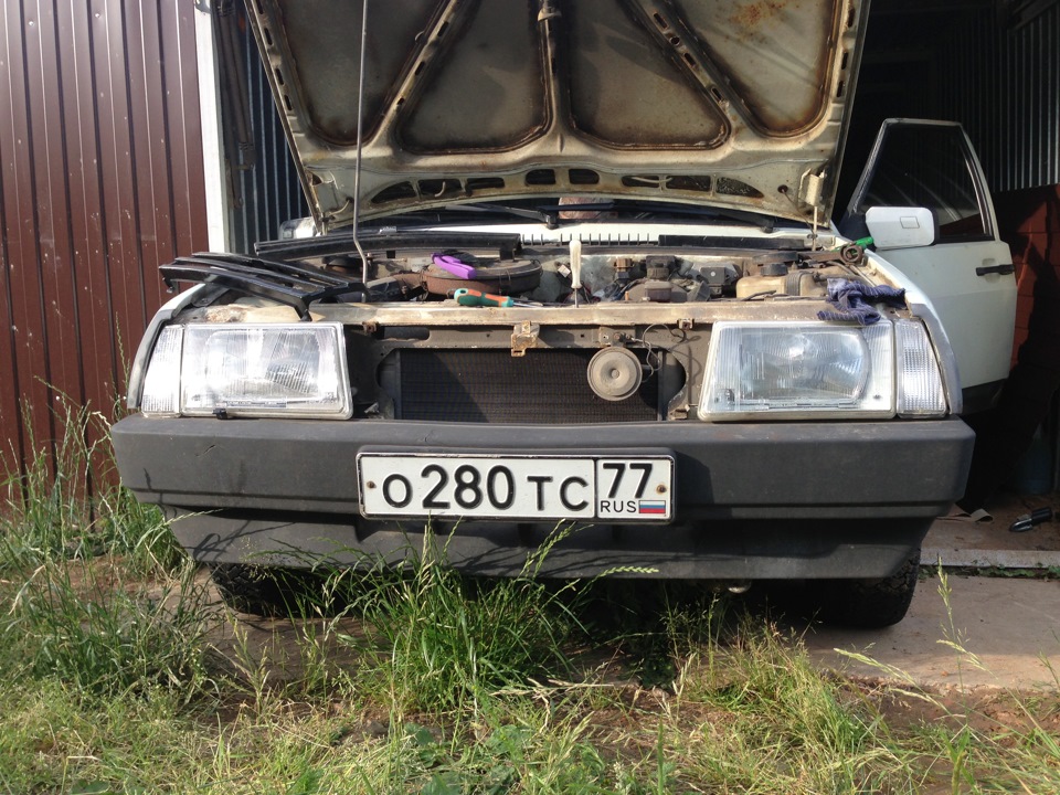 Решетка радиатора "adidas" — Lada 21093, 1,5 л, 1997 года | тюнинг | DRIVE2