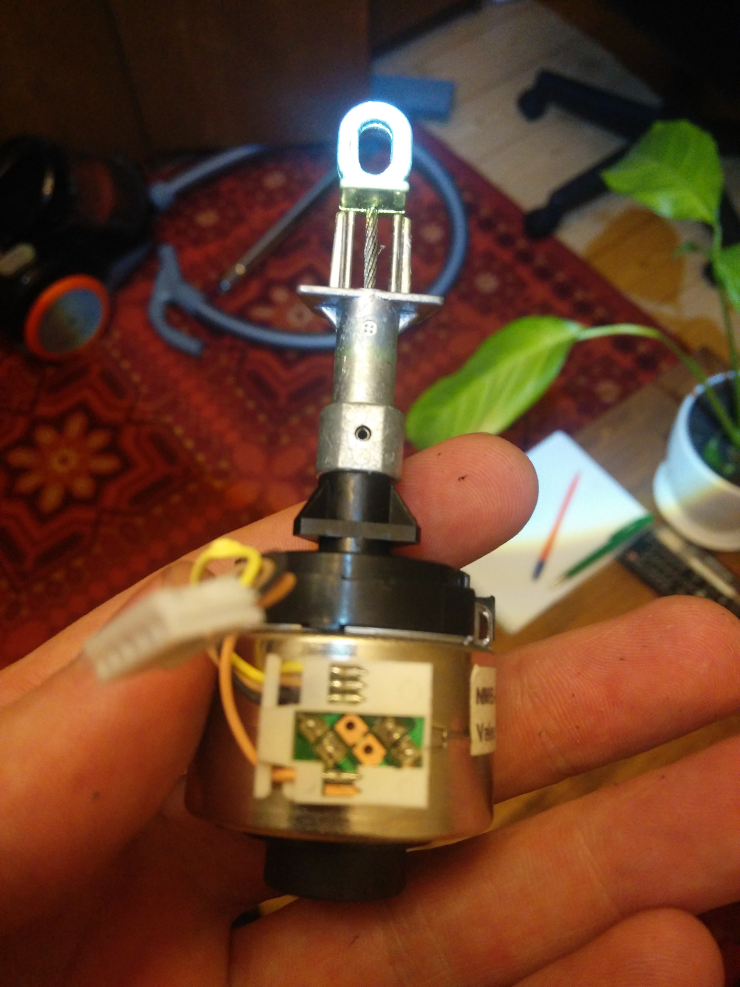 Корректор фары (нашел) — Citroen C4 (1G), 2 л, 2004 года | поломка | DRIVE2