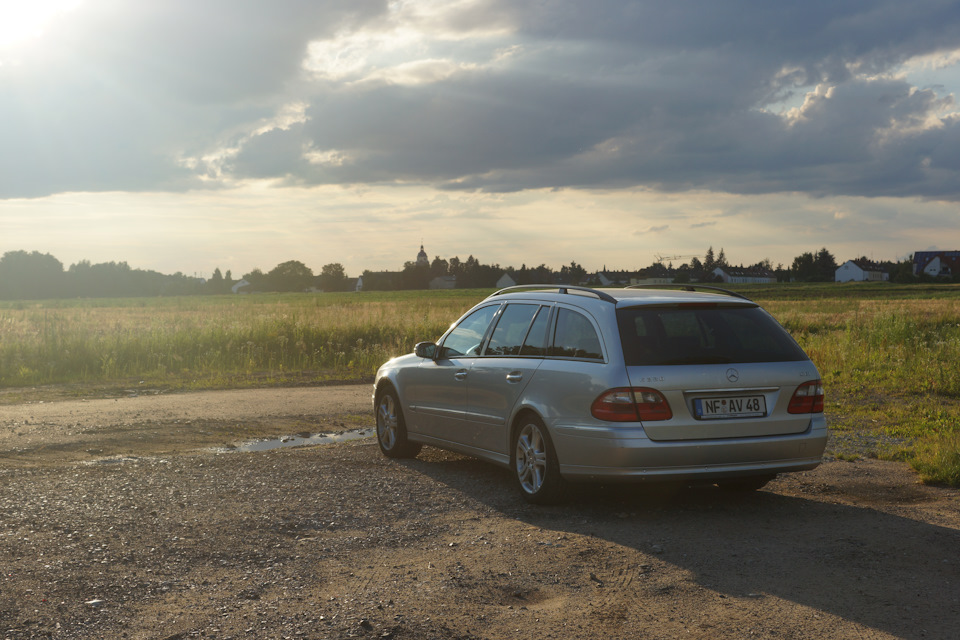 Несколько кадров — Mercedes-Benz E-Class Estate (S211), 3,2 л, 2004 ...