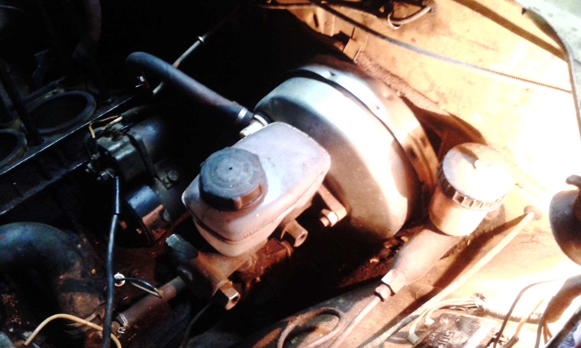 Тормоза часть 1я:Установка ВУТ от позднего ИЖ-412 — ИЖ Москвич 412, 1,5 л, 1976 года | своими ...