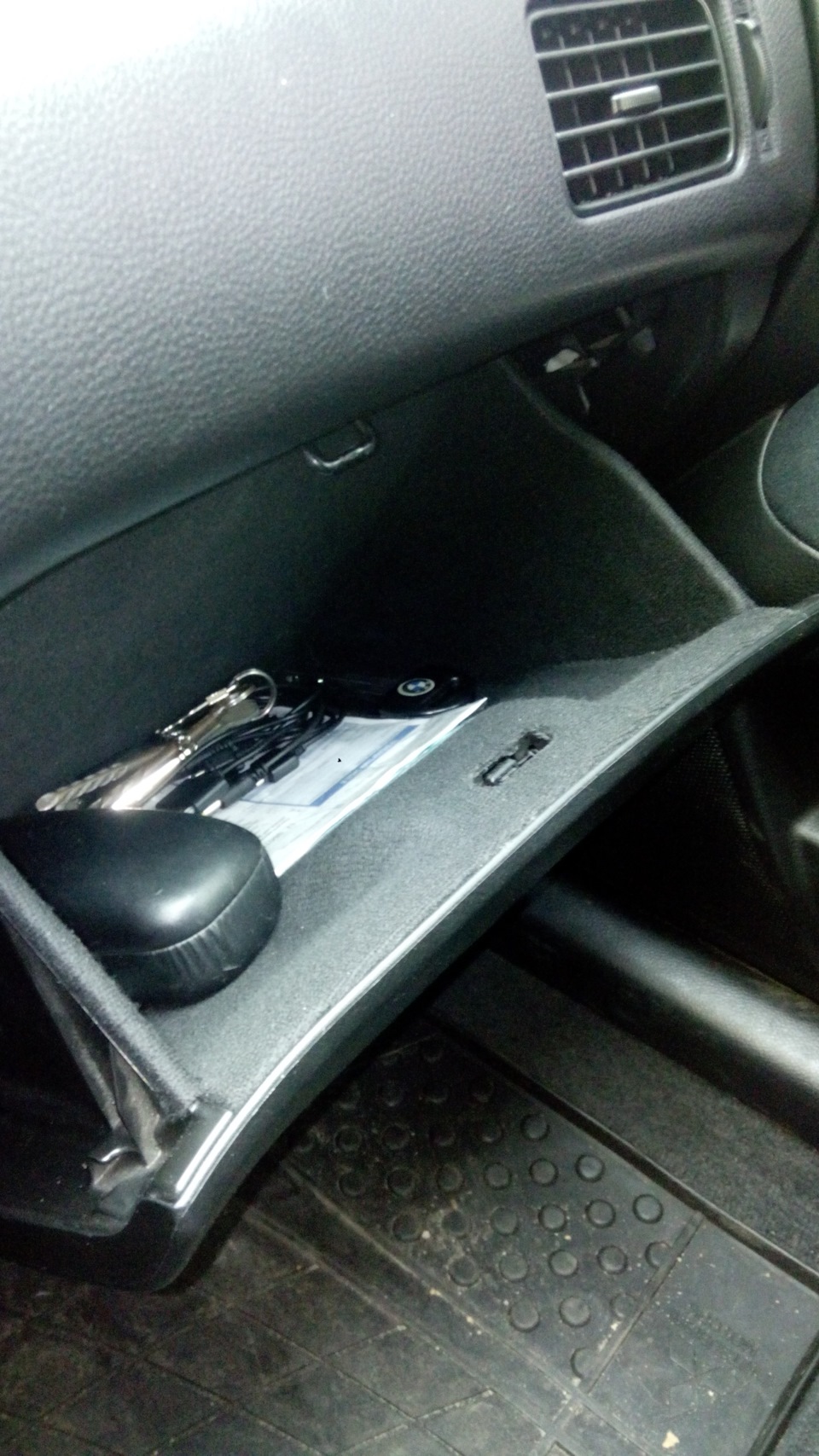 Руль, ручка АКПП и ручник в кожу. — Mitsubishi Lancer IX, 1,6 л, 2007 ...