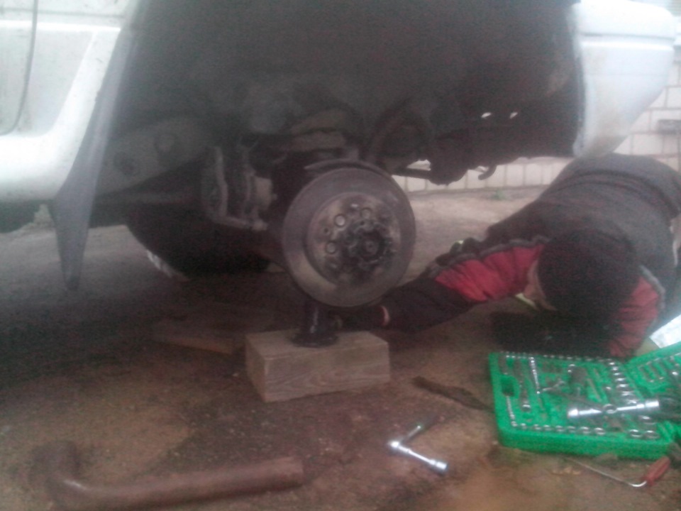 Замена игольчатых подшипников — Opel Monterey, 3,2 л, 1993 года ...