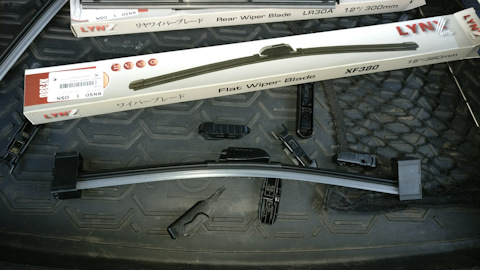 LR30A Щетка стеклоочистителя задняя, Подходит для 300мм LYNXauto ...