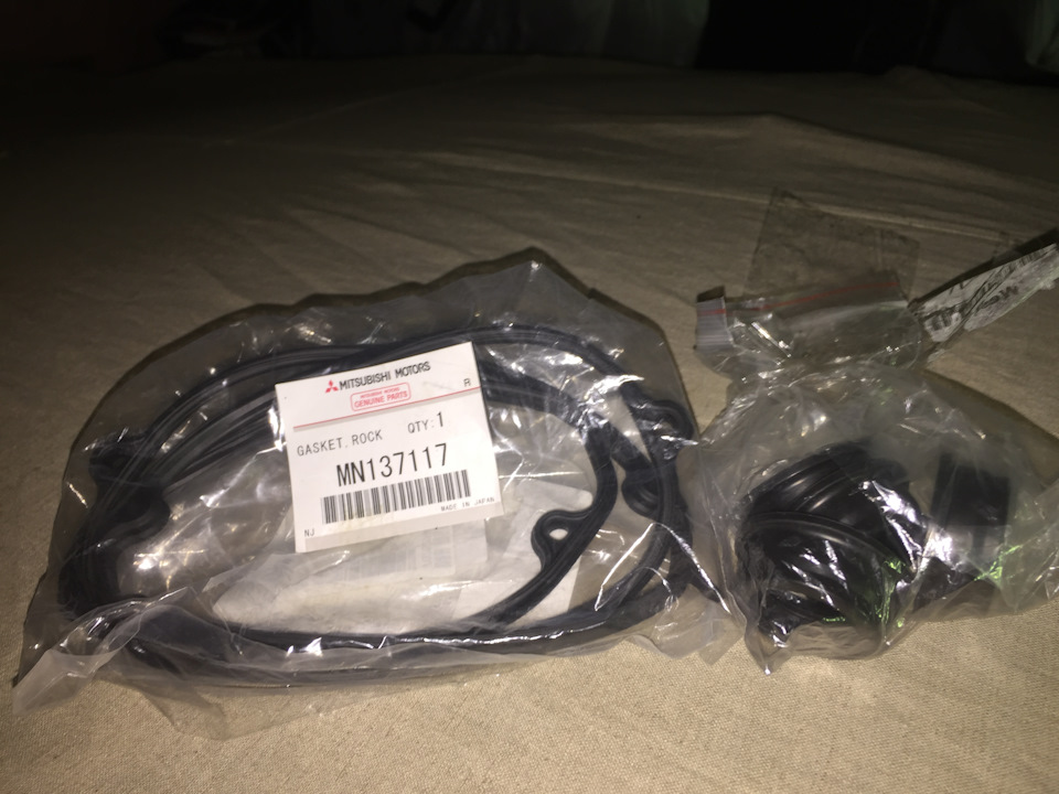 MN137117 Прокладка крышки ГБЦ OEM Mitsubishi | Запчасти на DRIVE2