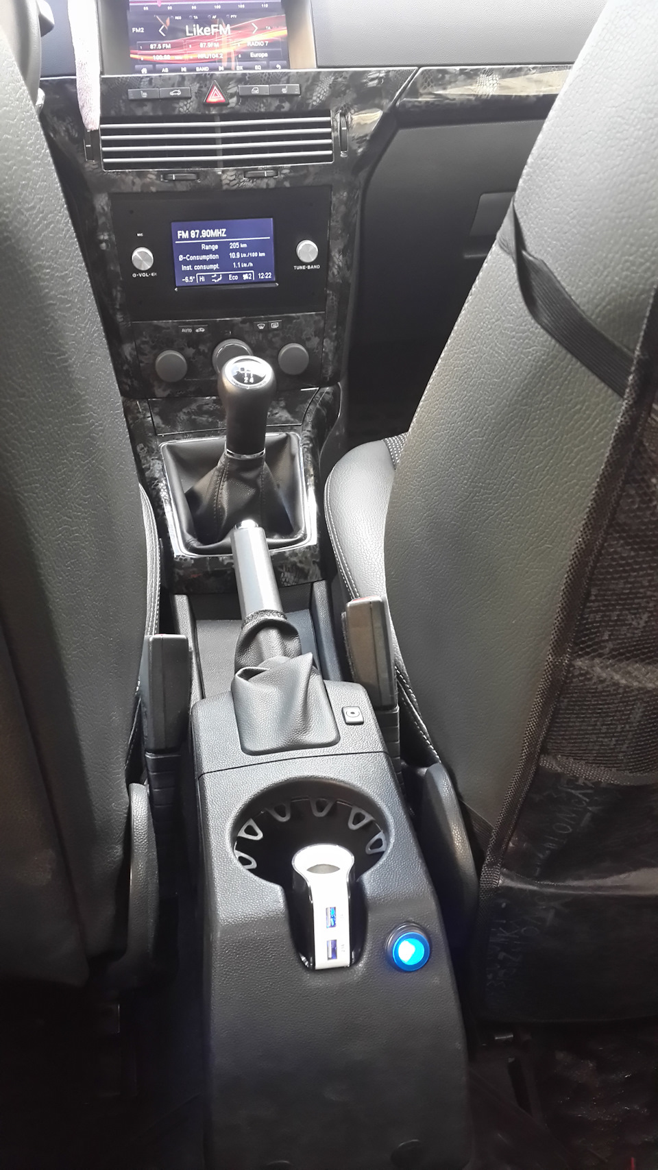 Прикуриватель в подстаканник продолжение! — Opel Astra H, 1,8 л, 2009 ...
