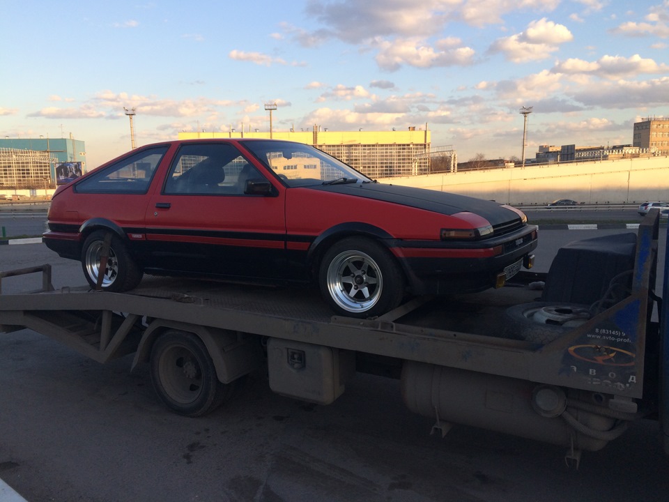 весна сегодня не только на людей действует )) — Toyota Sprinter Trueno ...