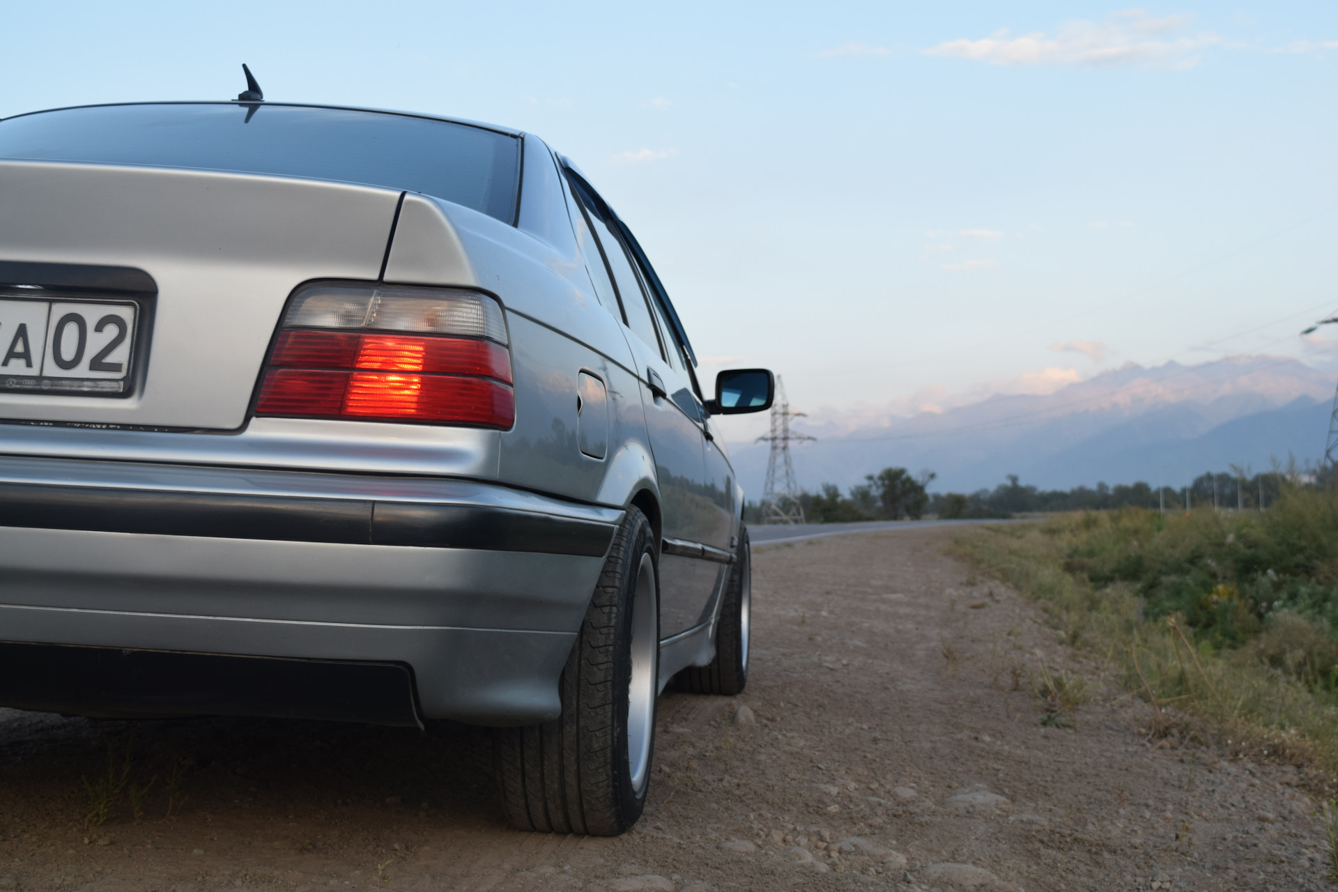 Прикупил Rondell 0058 r15 — BMW 3 series (E36), 2,5 л, 1994 года | колёсные диски | DRIVE2