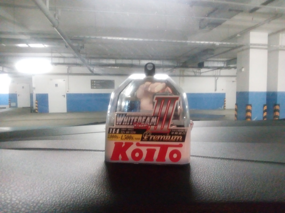 P0744W Лампа высокотемпературная Koito Whitebeam Premium, комплект 2 шт. KOITO | Запчасти на DRIVE2