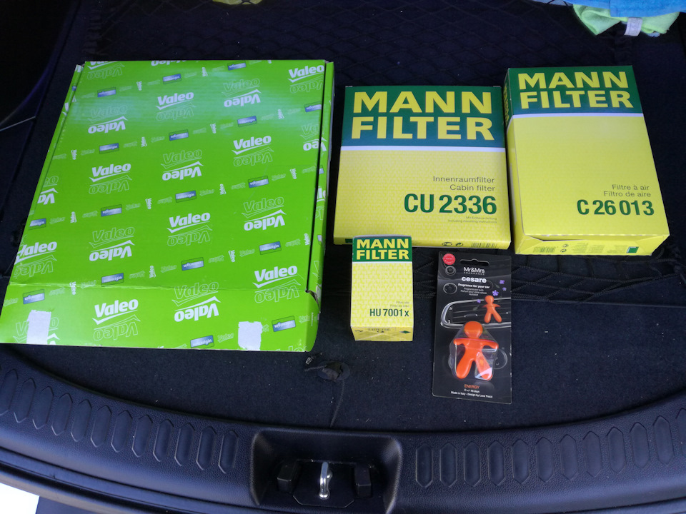 Замена фильтров — воздушный, салонный, масляный и масло — KIA Sportage (3G), 1,7 л, 2011 года ...