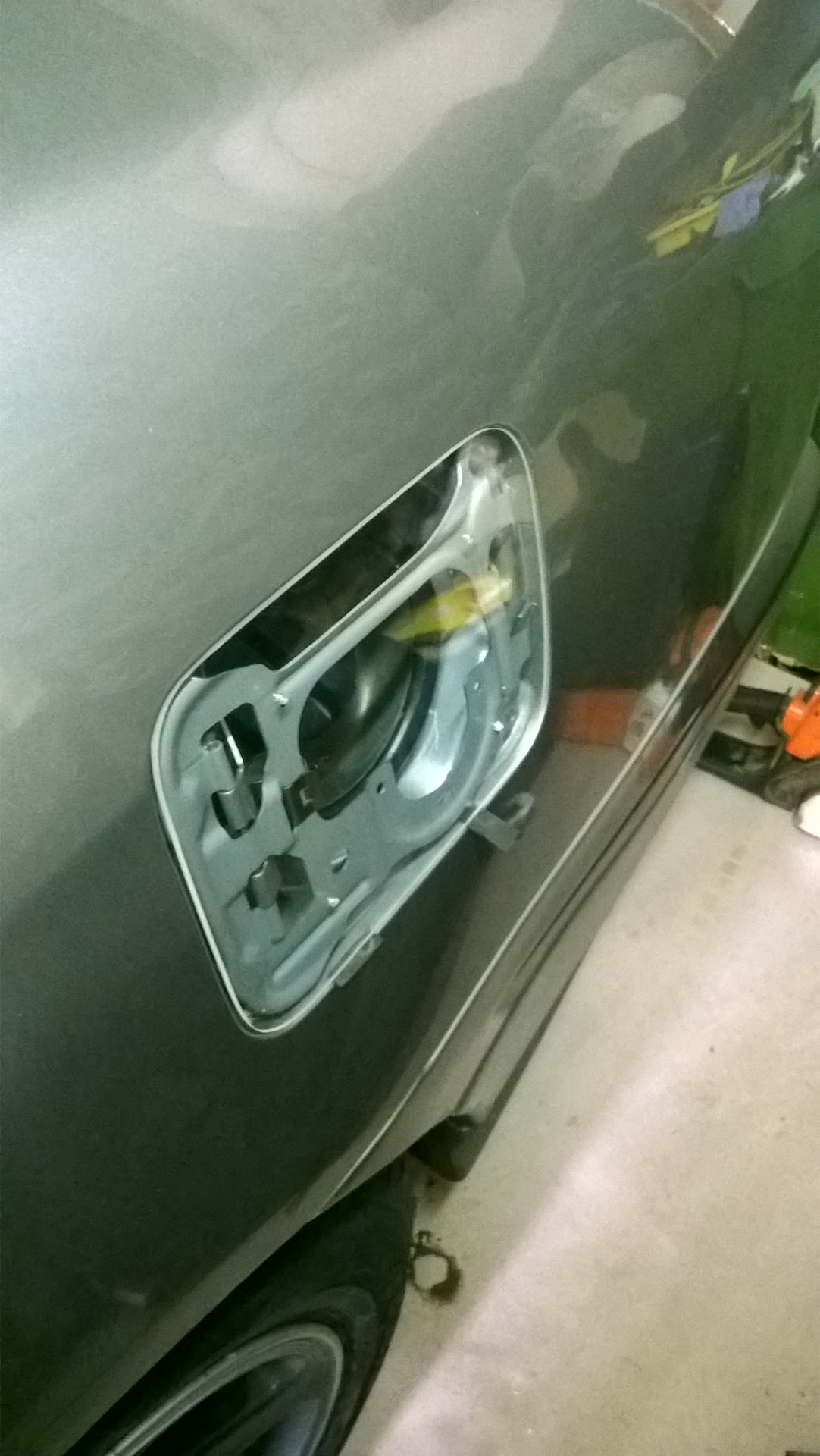Прозрачный лючок бензобака (hand made) — Nissan Primera (P11), 2 л ...