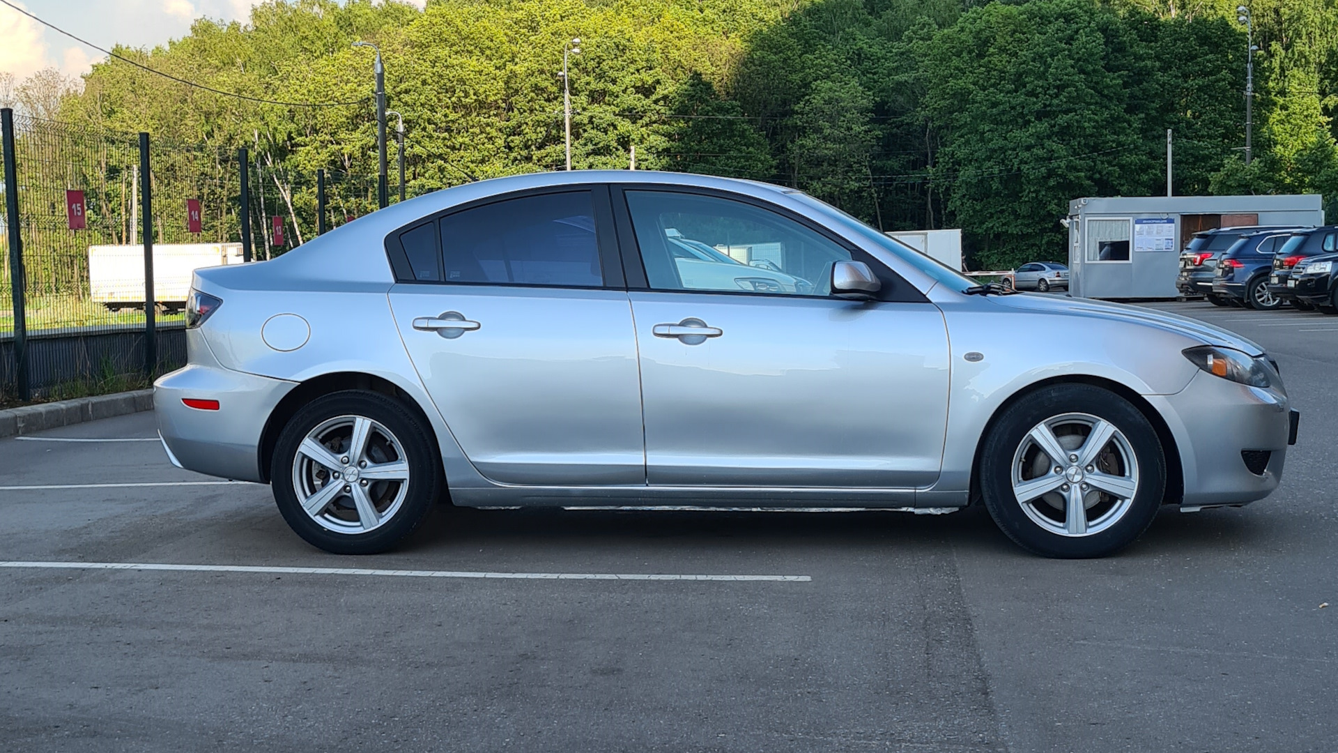 Mazda 3 (1G) BK 2.0 бензиновый 2004 | Silver One 2.0 на DRIVE2