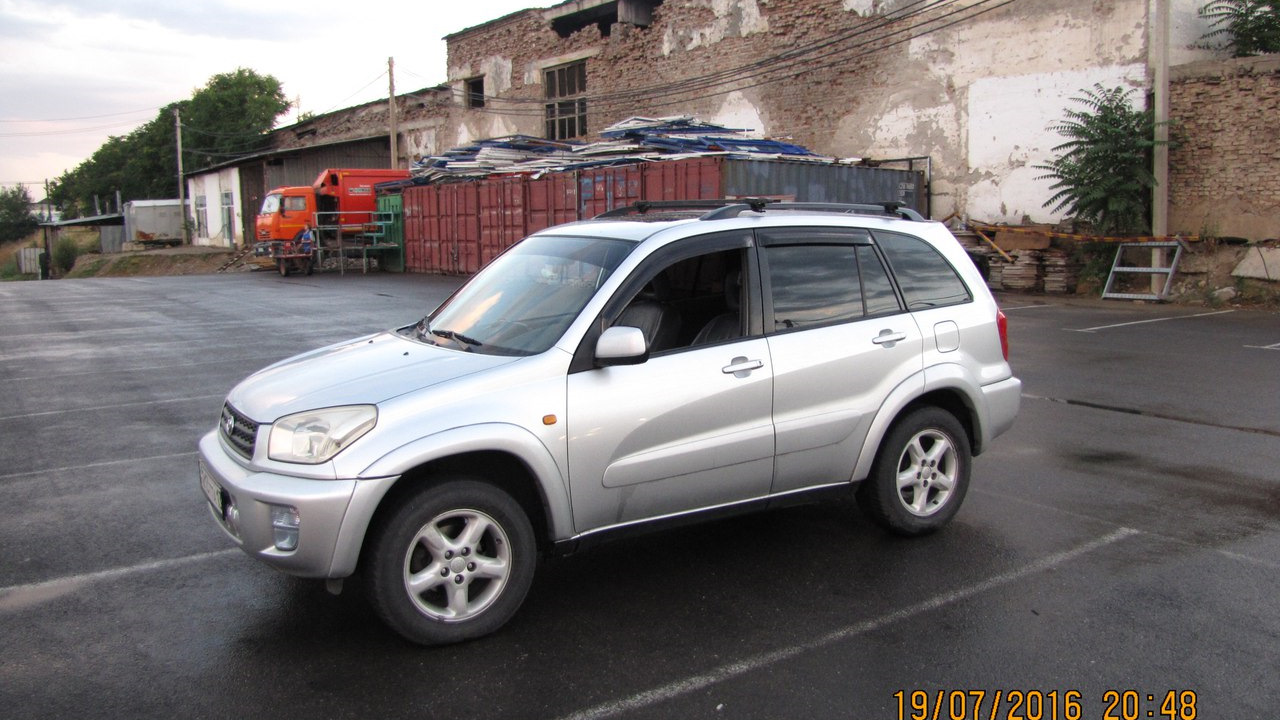 Toyota RAV4 (II) 2.0 бензиновый 2002 | на DRIVE2