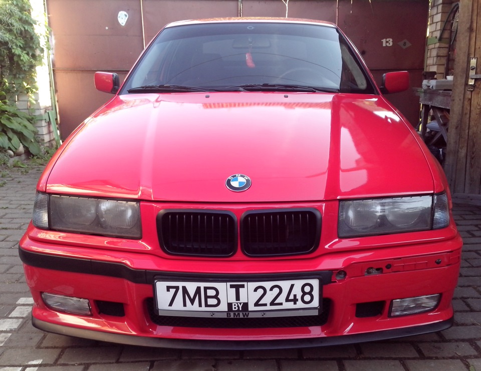 Повесил М ГУБУ и сперли молдинг — Bmw 3 Series E36 5 1 6 л 1995