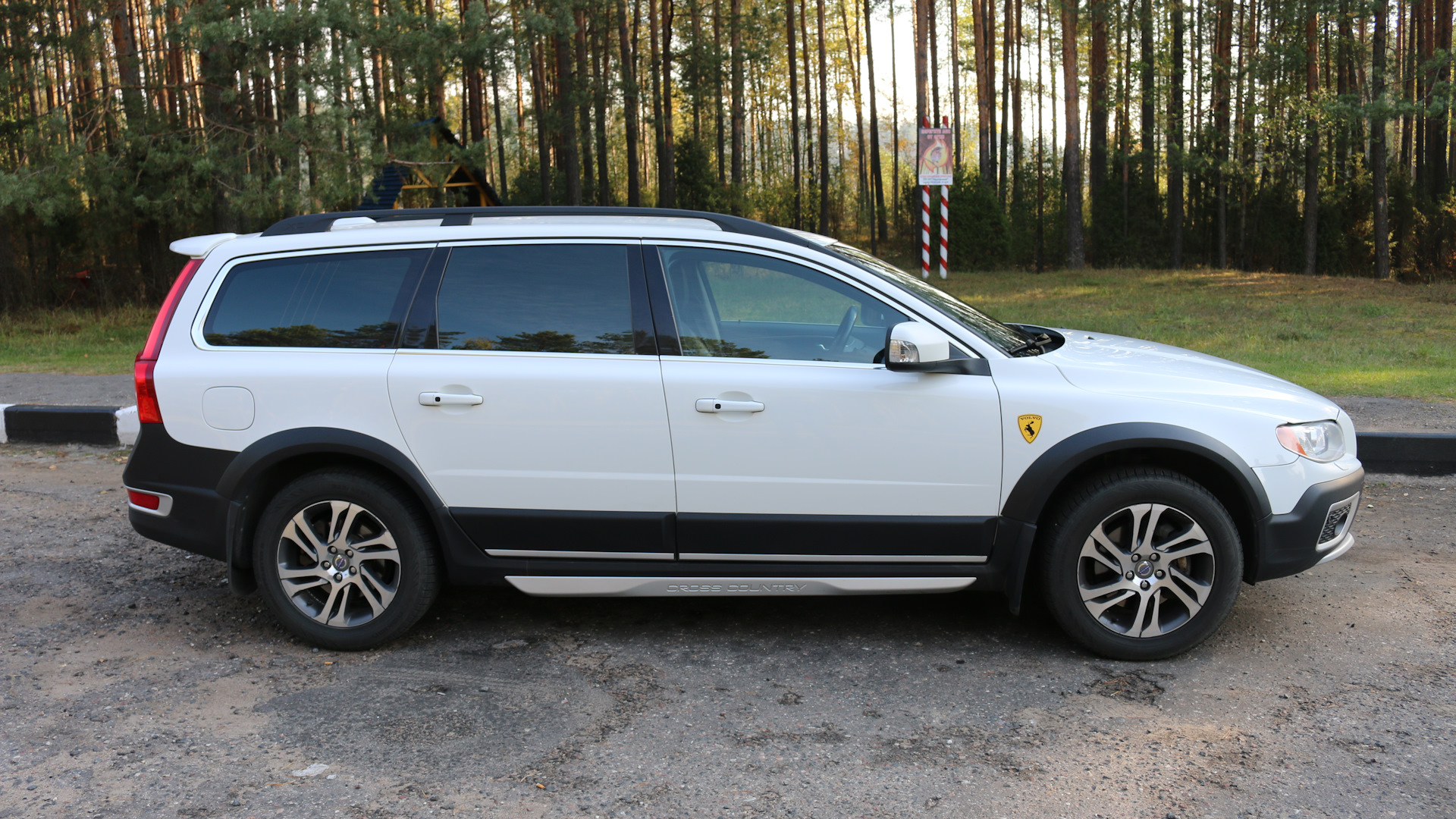Volvo XC70 III 2.4 дизельный 2011 | D5 WHITE SHARK на DRIVE2