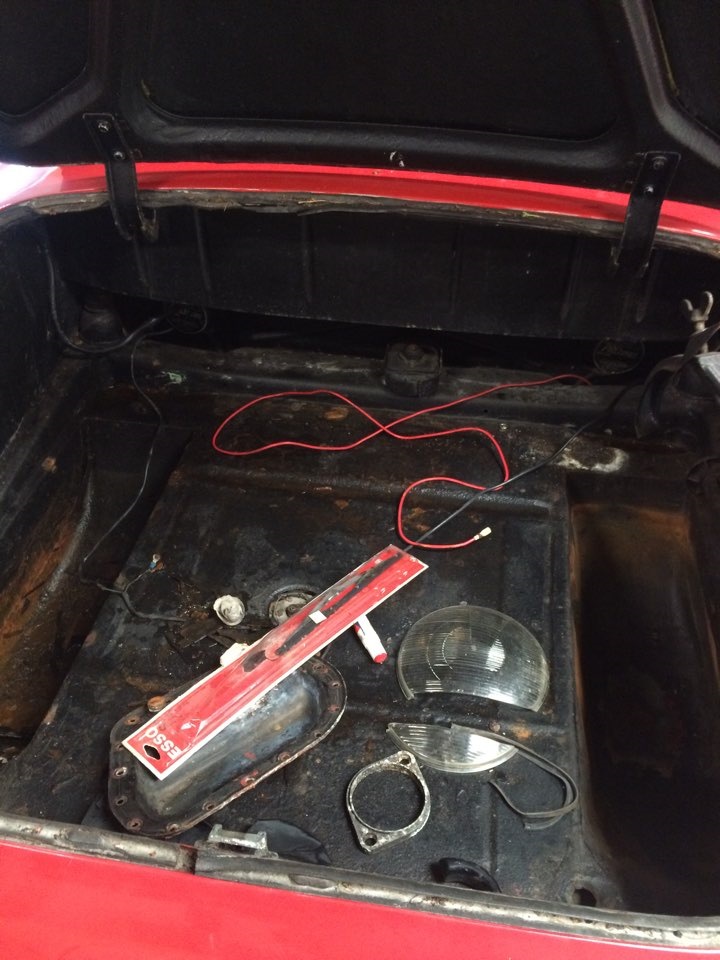 Под капотом и багажник — Mercedes-Benz SL-Class (W198), 2 л, 1955 года ...