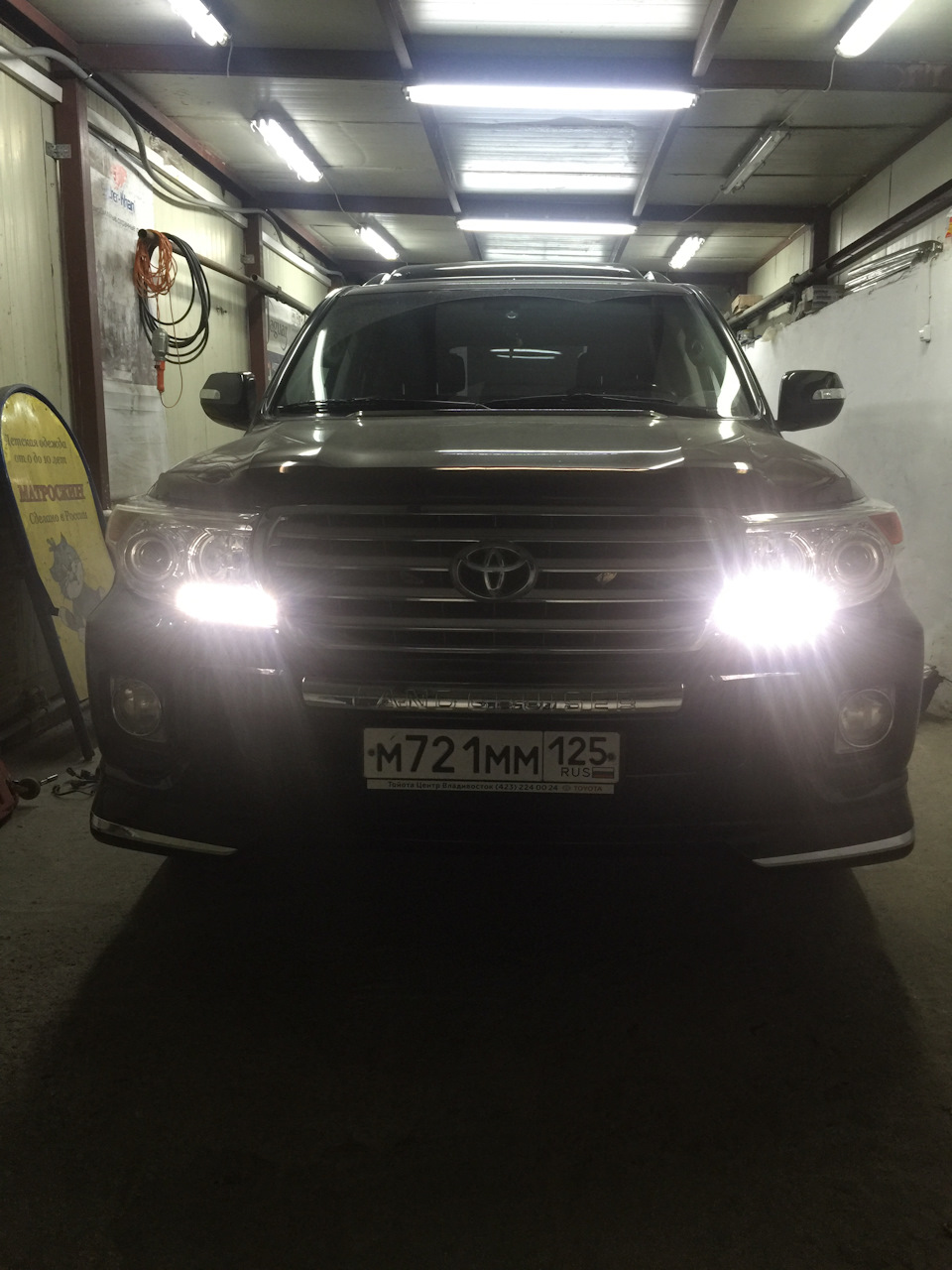 Поставил фары с 13 года на 08г — Toyota Land Cruiser 200, 4,5 л, 2008 ...