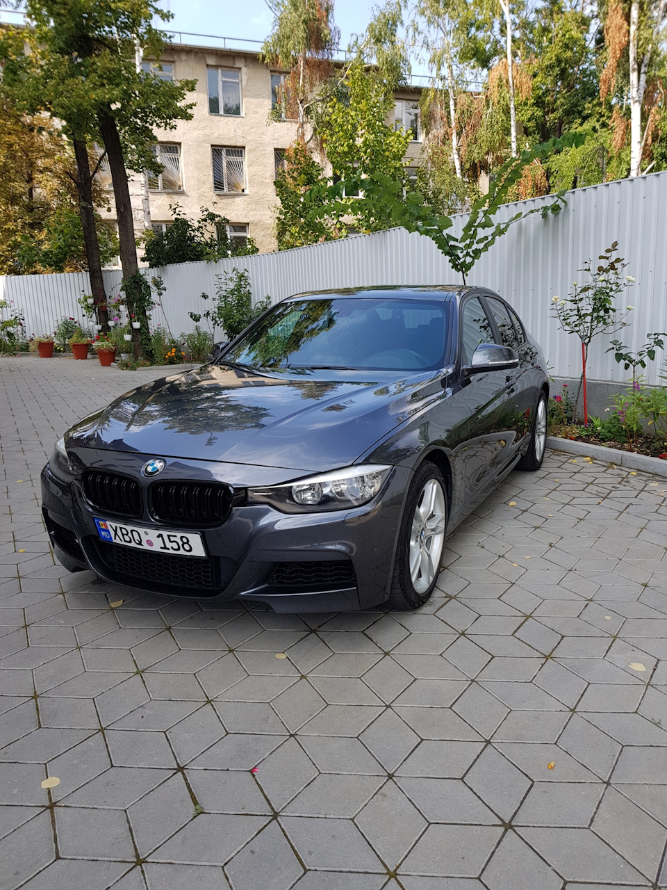Llumar air blue 80 — BMW 3 series (F30), 2 л, 2013 года | стайлинг | DRIVE2