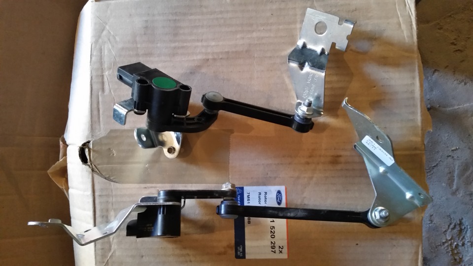 Штатный биксенон ч.2 — Ford Focus Hatchback III, 1,6 л, 2013 года ...