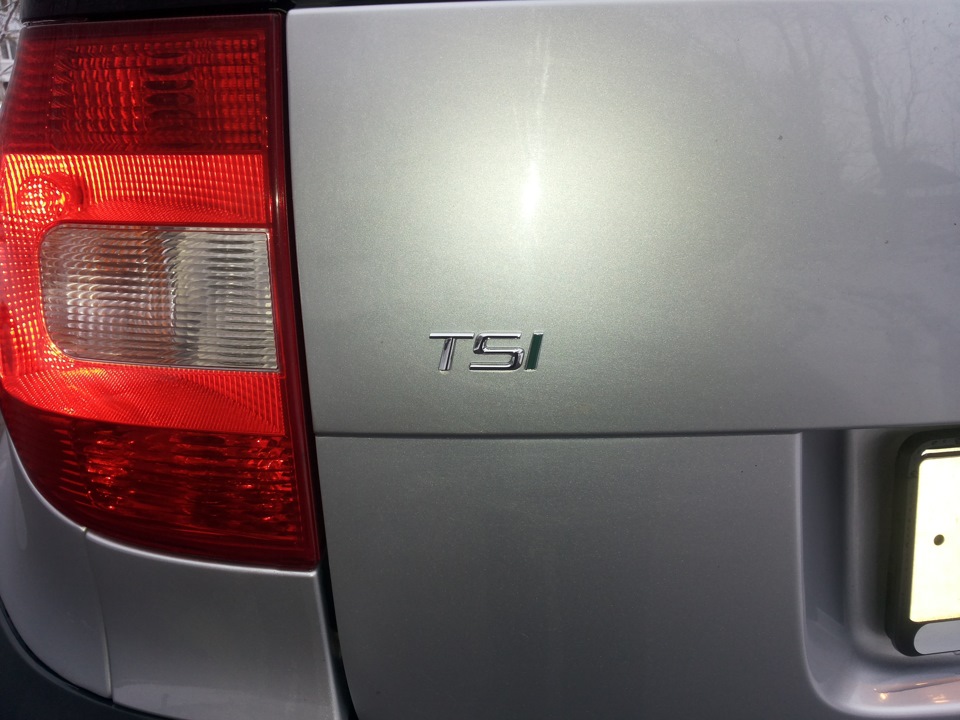 Надпись TSI — Skoda Yeti, 1,2 л, 2011 года | тюнинг | DRIVE2