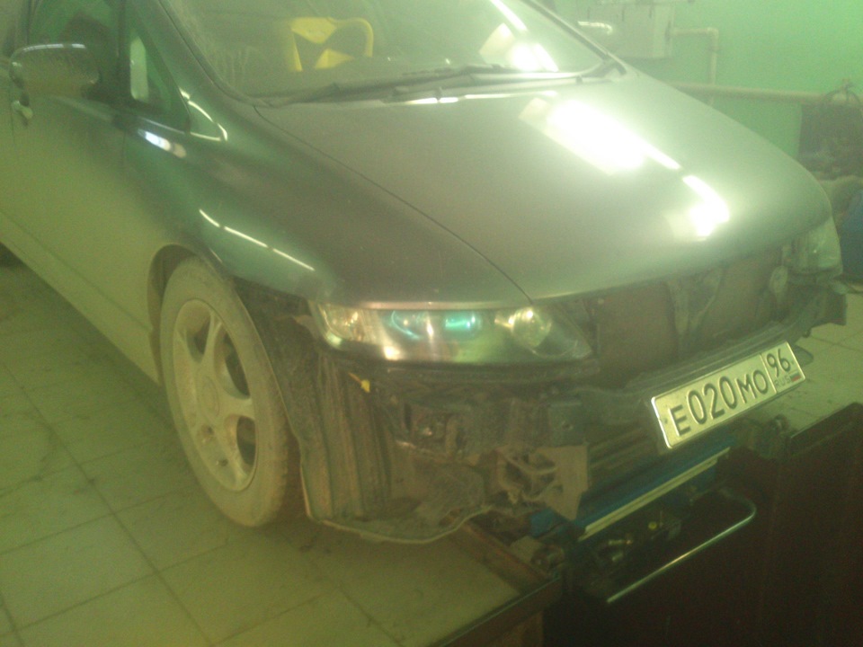 Замена втулок стабилизатора — Honda Odyssey (3G), 2,4 л, 2005 года ...