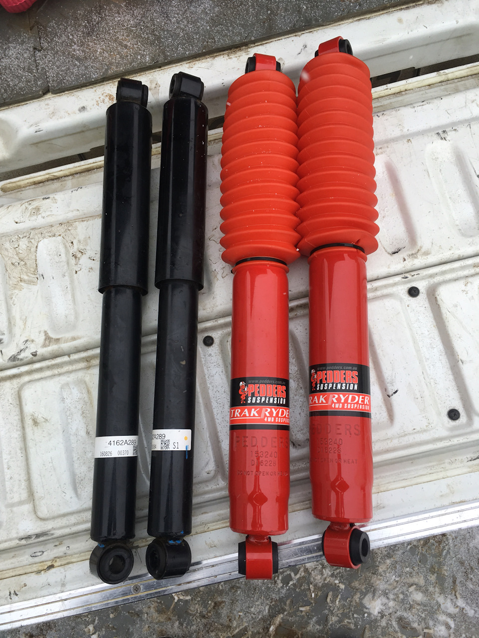 4162A289 Амортизатор задней подвески Mitsubishi | Запчасти на DRIVE2