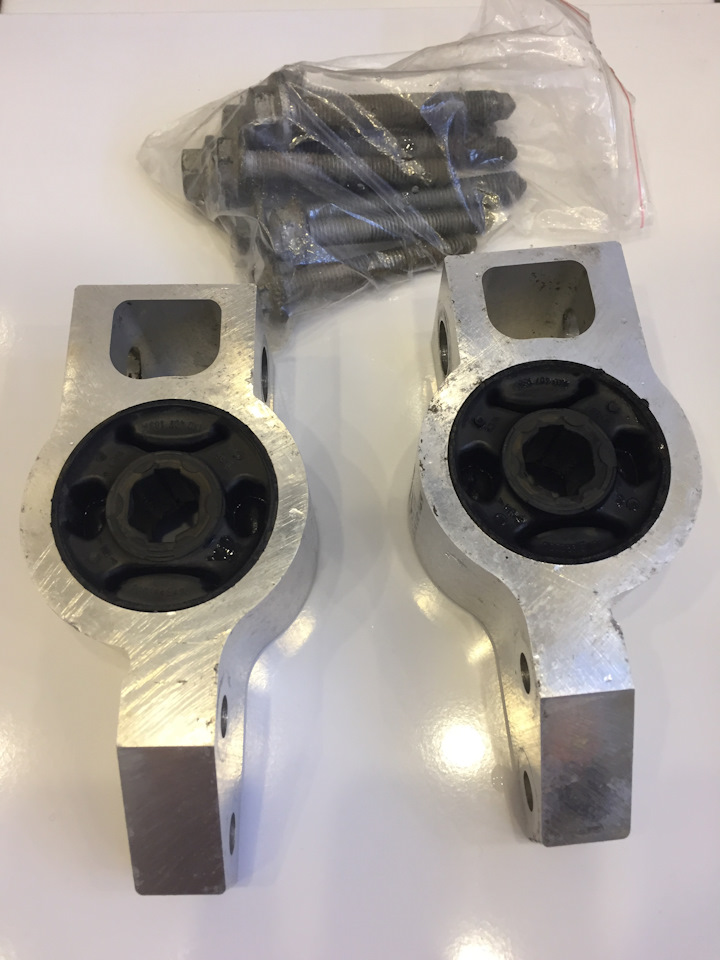 1K0199231J Опорный кронштейн VAG | Запчасти на DRIVE2