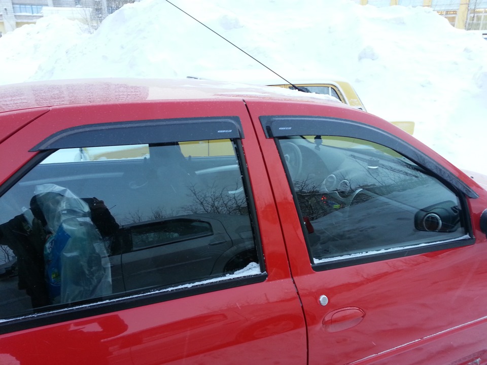 Дефлекторы на боковые окна — Dacia Logan (1G), 1,4 л, 2009 года ...
