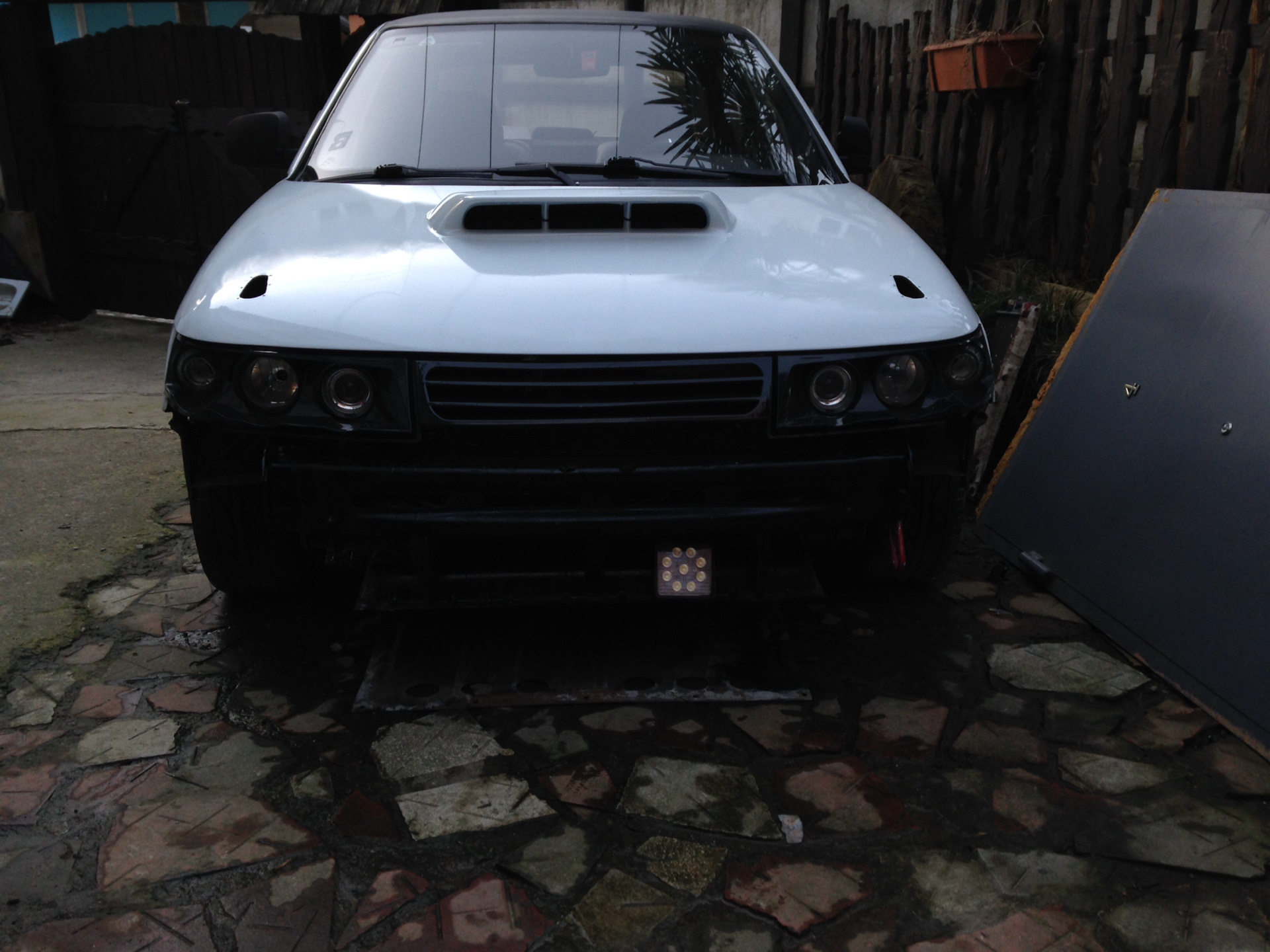 Фары полностью готовы будут только модули без стёкол — Lada 21103, 1,6 ...