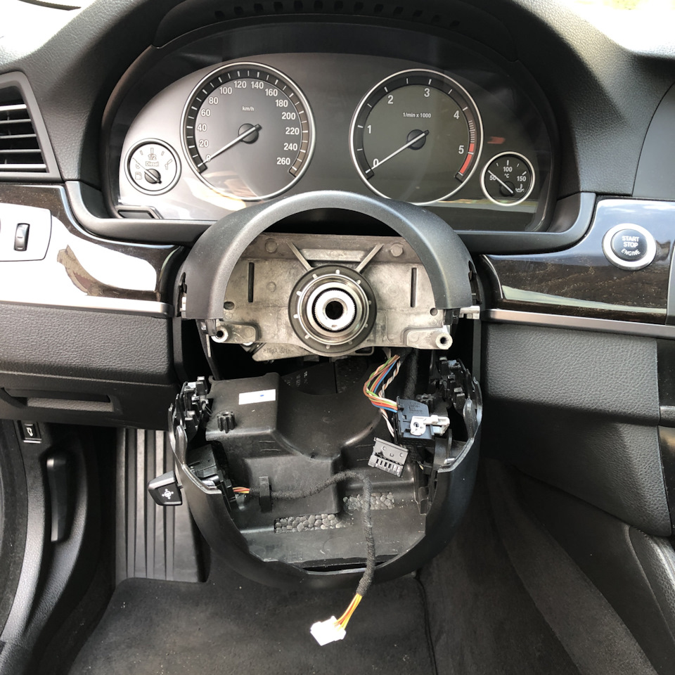 Замена подрулевого переключателя (стрекоза) BMW F10 — BMW 5 series (F10 ...