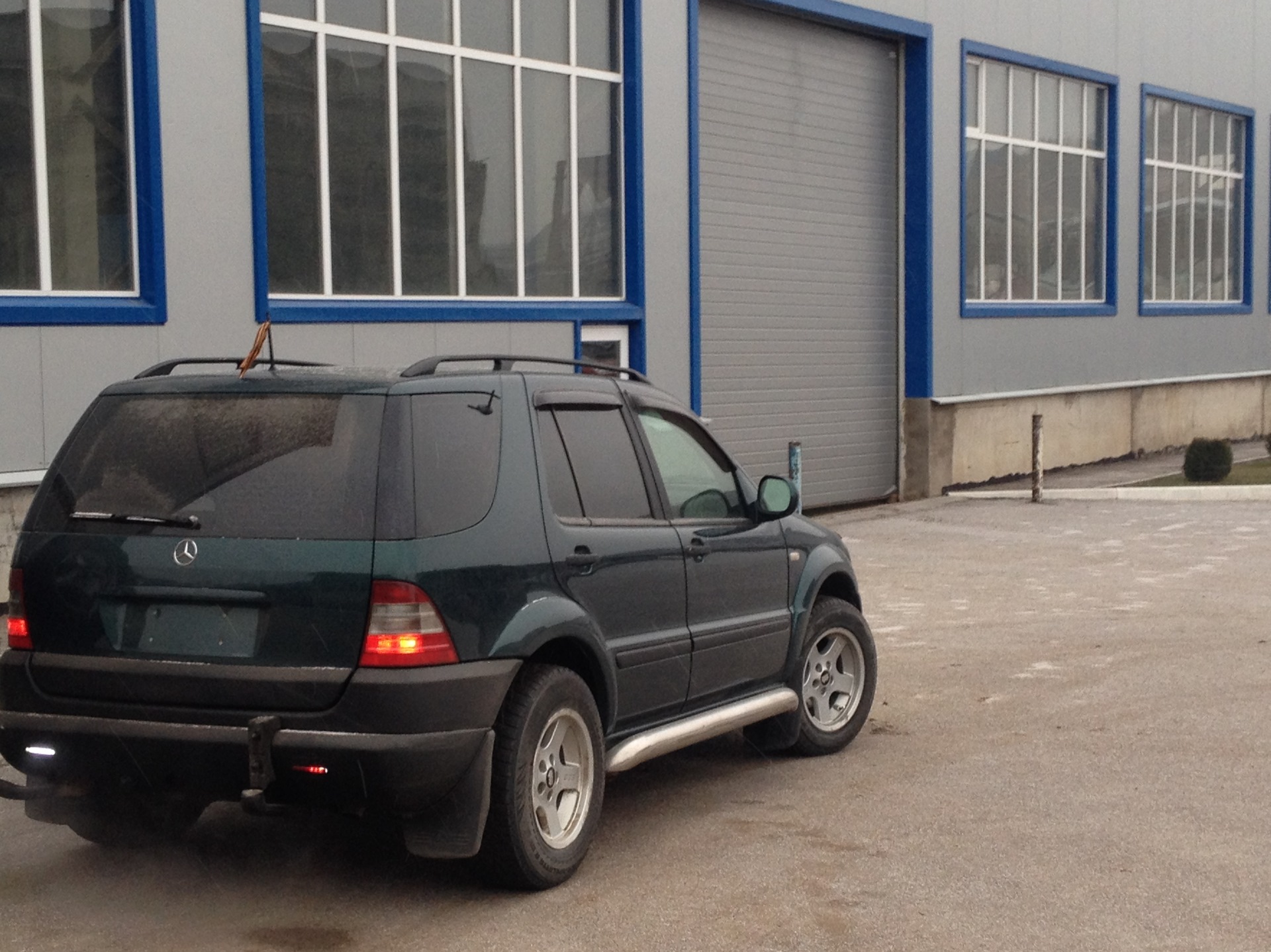 Матовая краска или пленка — Mercedes-Benz M-Class (W163), 3,2 л, 1998 ...