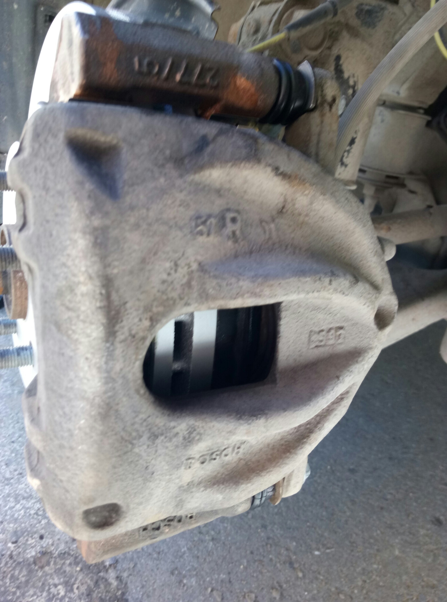 ТО передней тормозной системы — Toyota Avensis II, 1,8 л, 2008 года | плановое ТО | DRIVE2