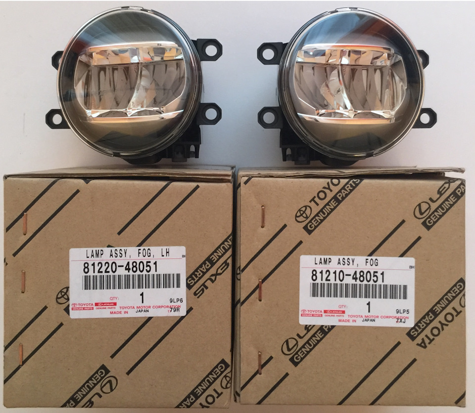 8121048051 Фара противотуманная правая TOYOTA LEXUS | Запчасти на DRIVE2