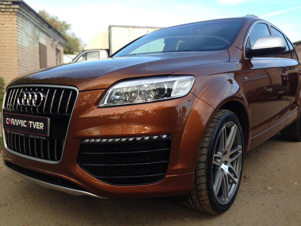 Автомобиль Audi Q7 W12 получил комплесную защиту составами Ceramic Pro ...