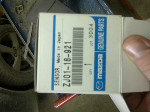 ZJ0118921 Датчик детонации двигателя Mazda | Запчасти на DRIVE2