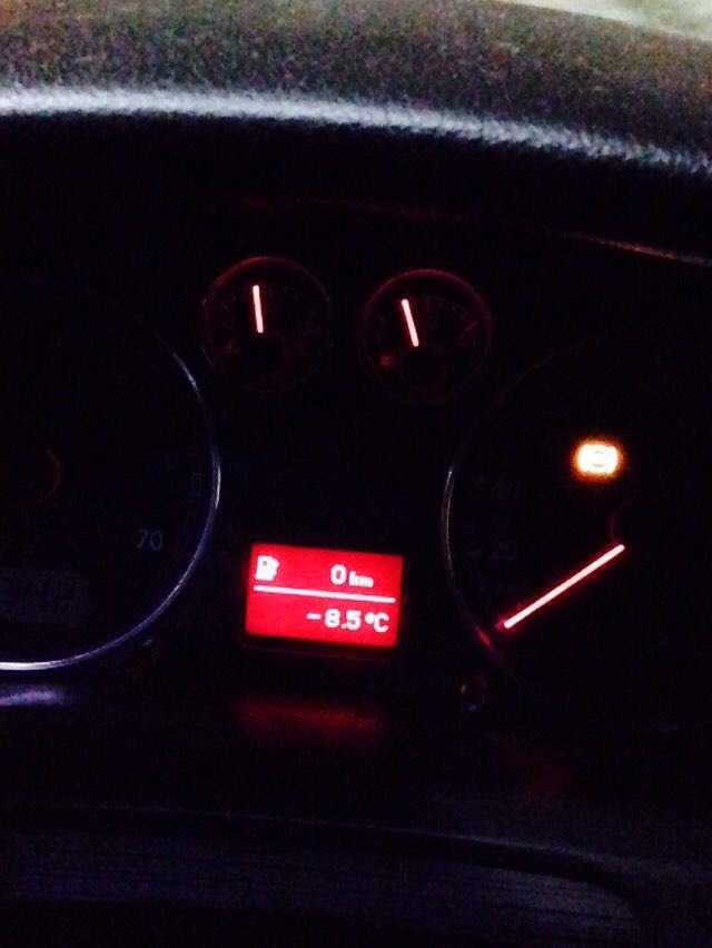 Я у мамы… Ну эээ, я даже хз — Volkswagen Passat B5, 1,8 л, 2003 года ...