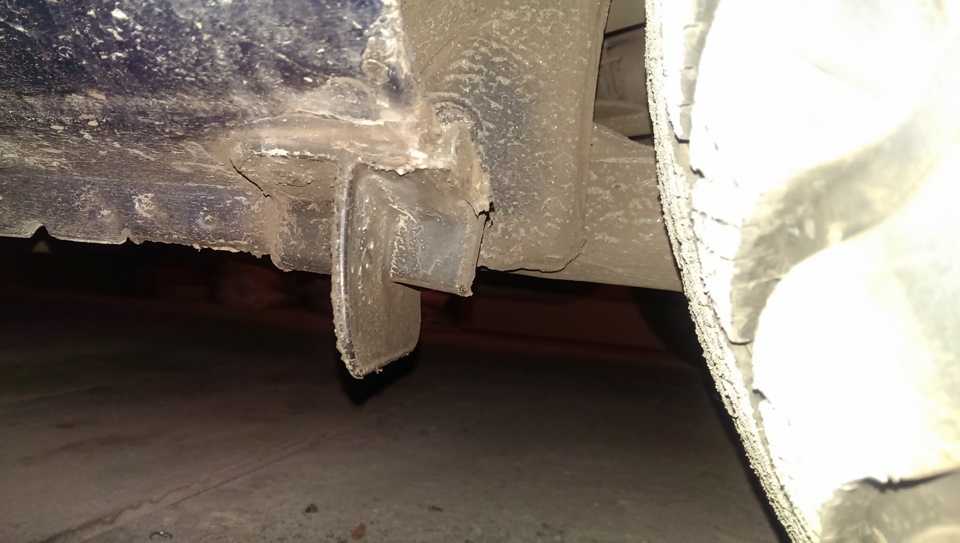 Бризговики задние оригинал — Hyundai Accent (3G), 1,6 л, 2008 года ...