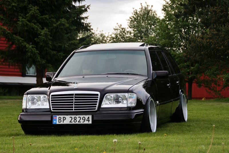 Подборка lowered Benz — ов! — Mercedes-Benz E-Class (W124), 3 л, 1989 ...
