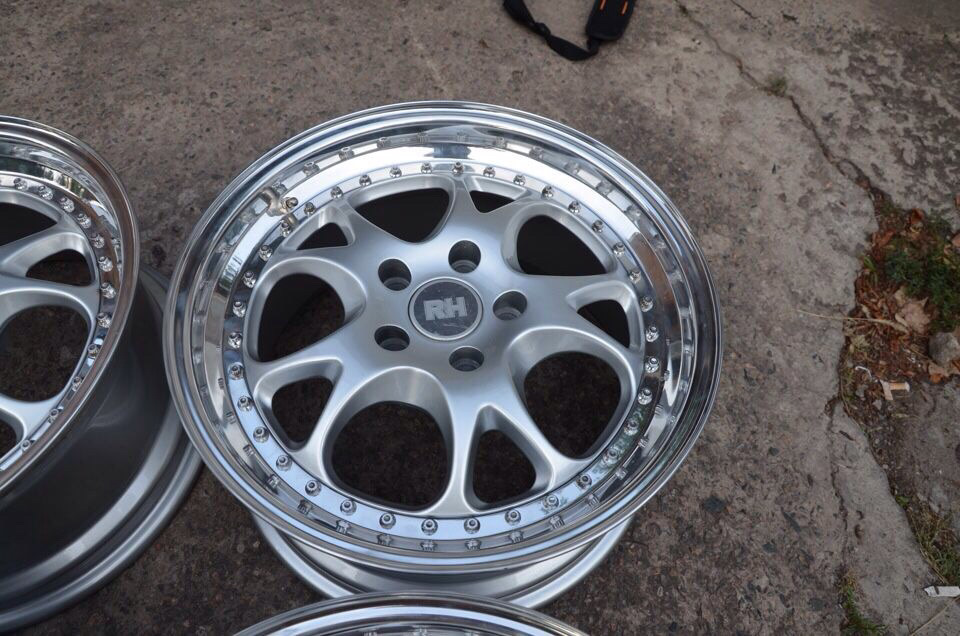 RH ZW3 Діаметр R18 Розболтовка 5x112 Разноширокие Перед 8j ширина Виліт ...