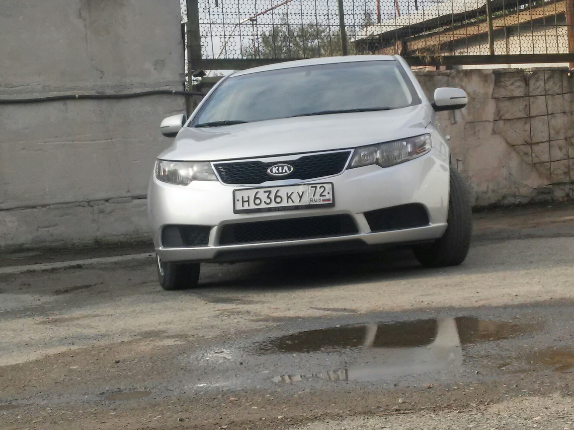 Бампер востановлен — KIA Cerato (2G), 1,6 л, 2011 года | кузовной ...